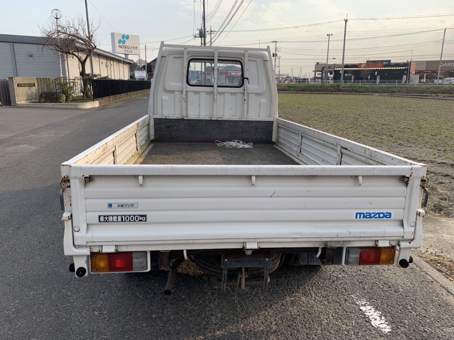 Bongo Truck Dimensions