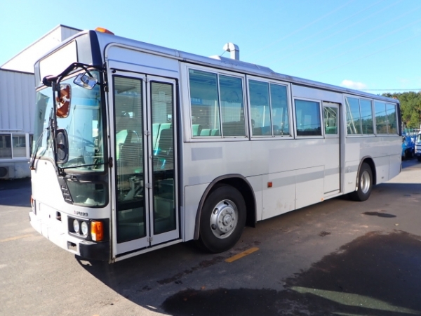 Fuso Aero Star, Engine: 6D24 ,2 Door